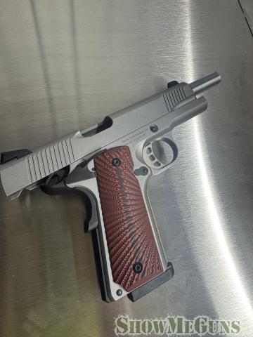 Tisas stainless duty 1911 Villa Ridge - Show Me Guns - National ...